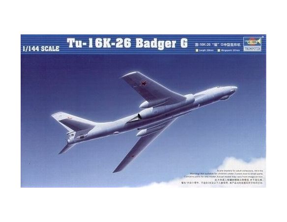 TRUMPETER 03907 TU-16K-26 BADGER G Modellino