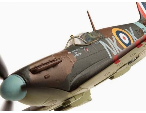 Corgi AA39206 SUPERMARINE SPITFIRE 118SQN RAF 1/72 Modellino