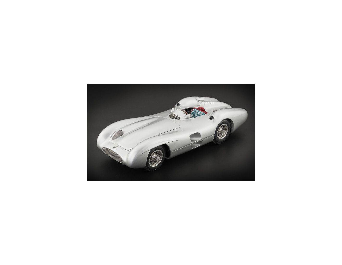 CMC CMC127 MERCEDES W196R 1954 SILVER 1:18 Modellino