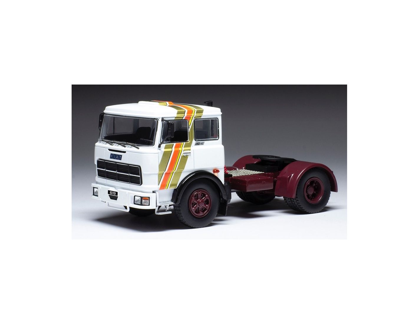 IXO MODEL TR126 FIAT 690 T1 1961 WHITE 1:43 Modellino